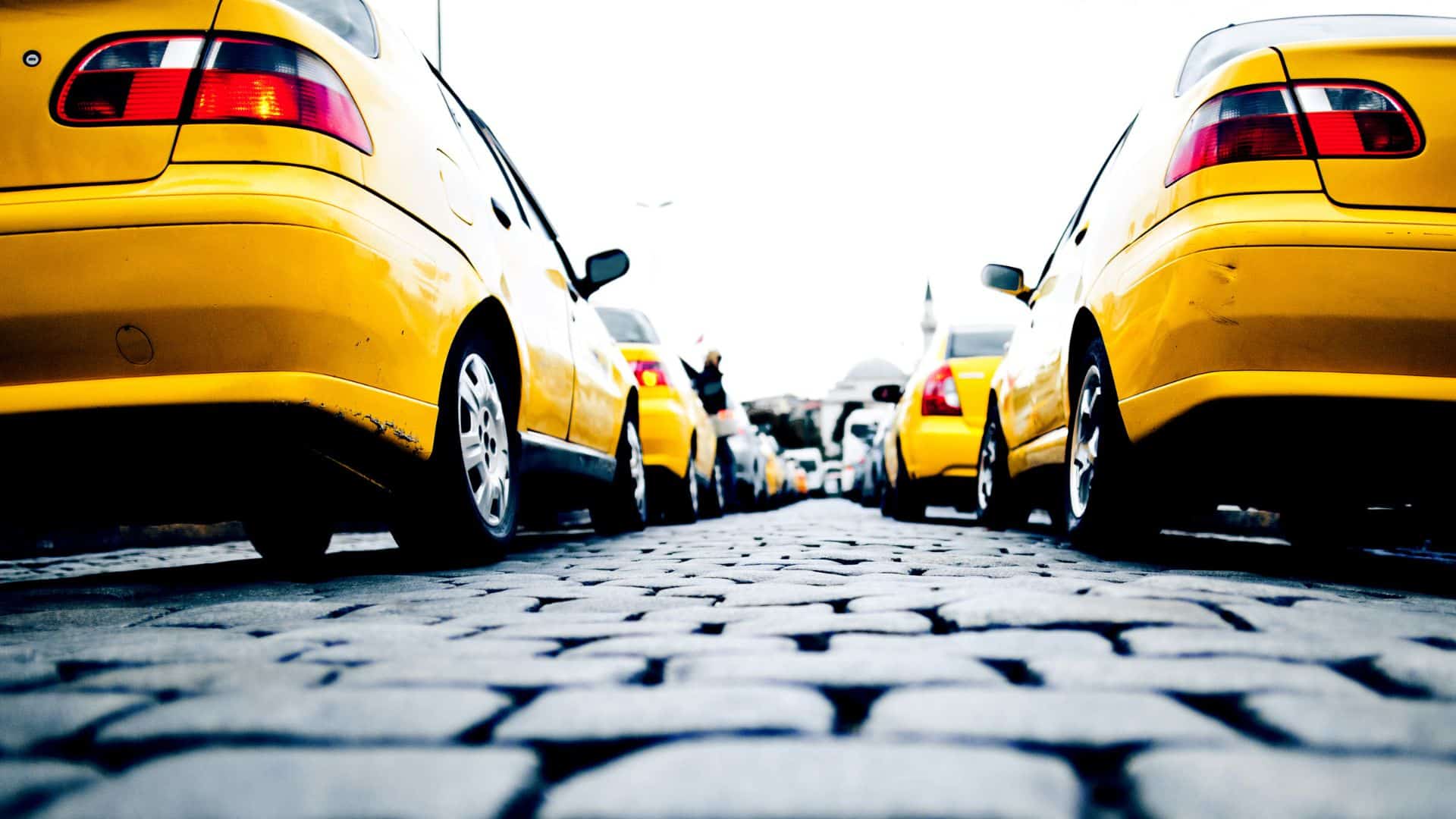 Affordable KL Limo Services - Lowest Fare • Excellent Service